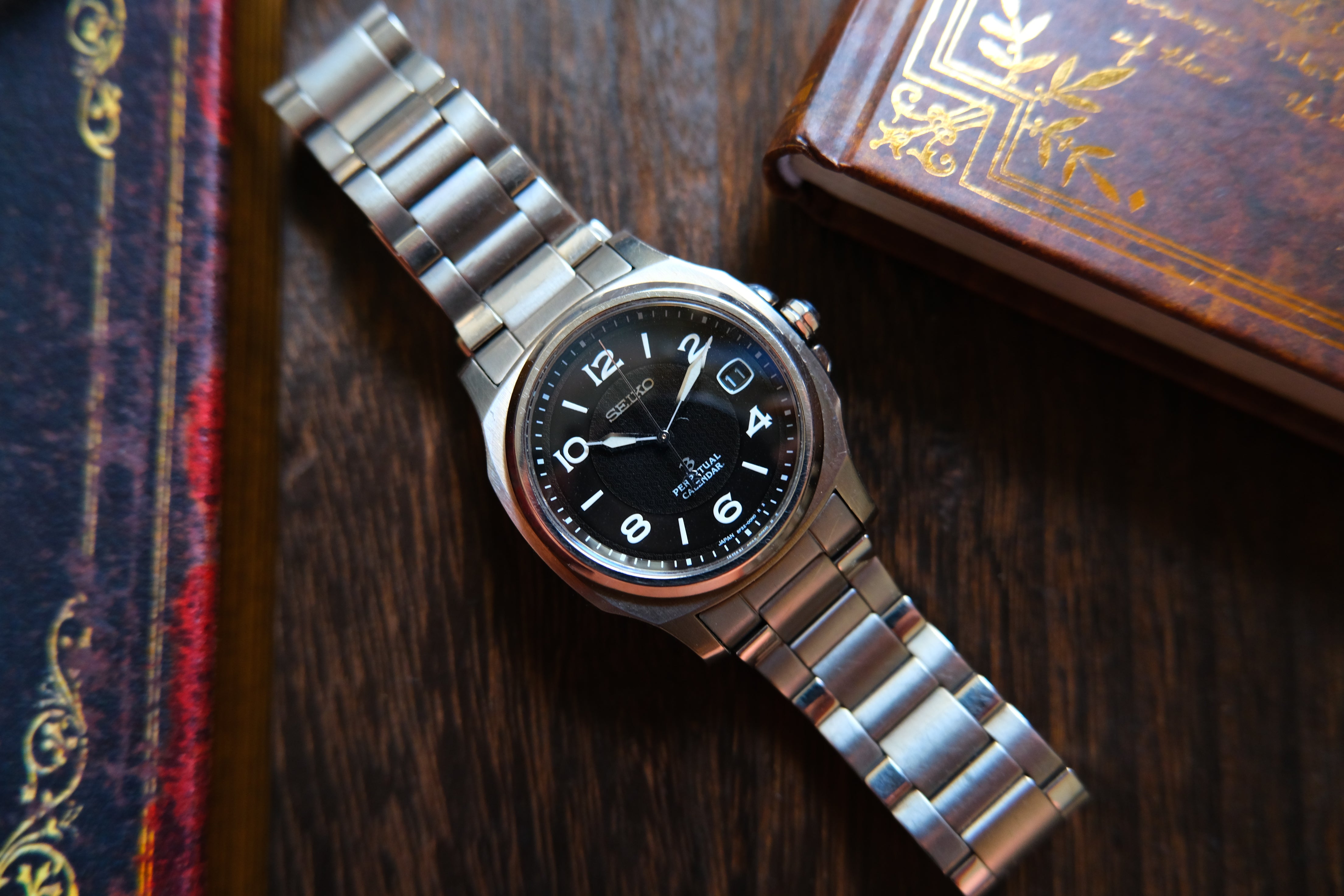Seiko Bright Quart Perpetual calendar Black Dial – Z'esprit Watch